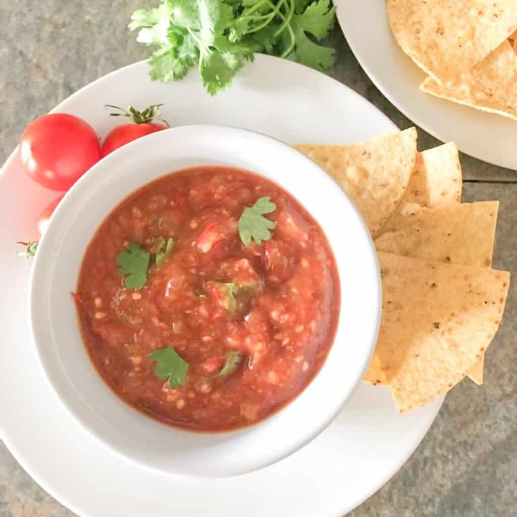 Best Homemade Chunky Salsa with Fresh Tomatoes