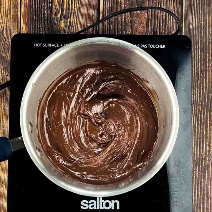 Easy 2-Ingredient Chocolate Fudge Using Frosting