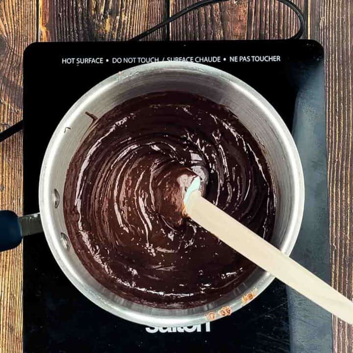 Easy 2-Ingredient Chocolate Fudge Using Frosting