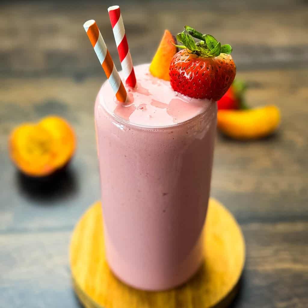 Easy Strawberry Peach Smoothie Recipe (With Yogurt) - Winding Creek Ranch